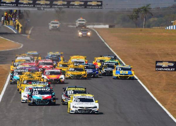 Stock Car está de volta a Capital e agita o final de semana - JNE